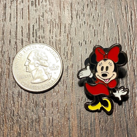 Disney | Accessories | Disney Parks Minnie Mouse Stylized Cutie ...